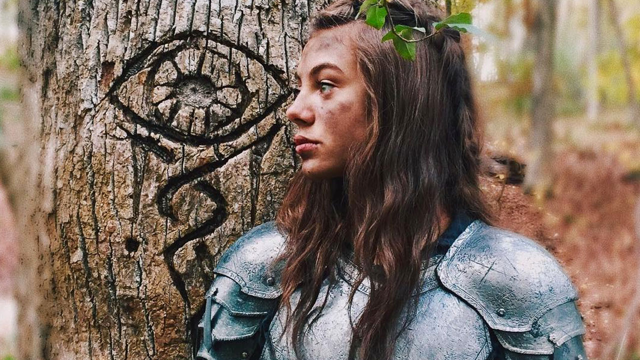 Caitlin Carmichael’s Debut as Warrior Princess Gretta Premieres Monday ...