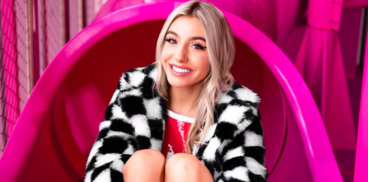 Peach Martine’s Live Performance of “I Would Have Given You the Moon ...