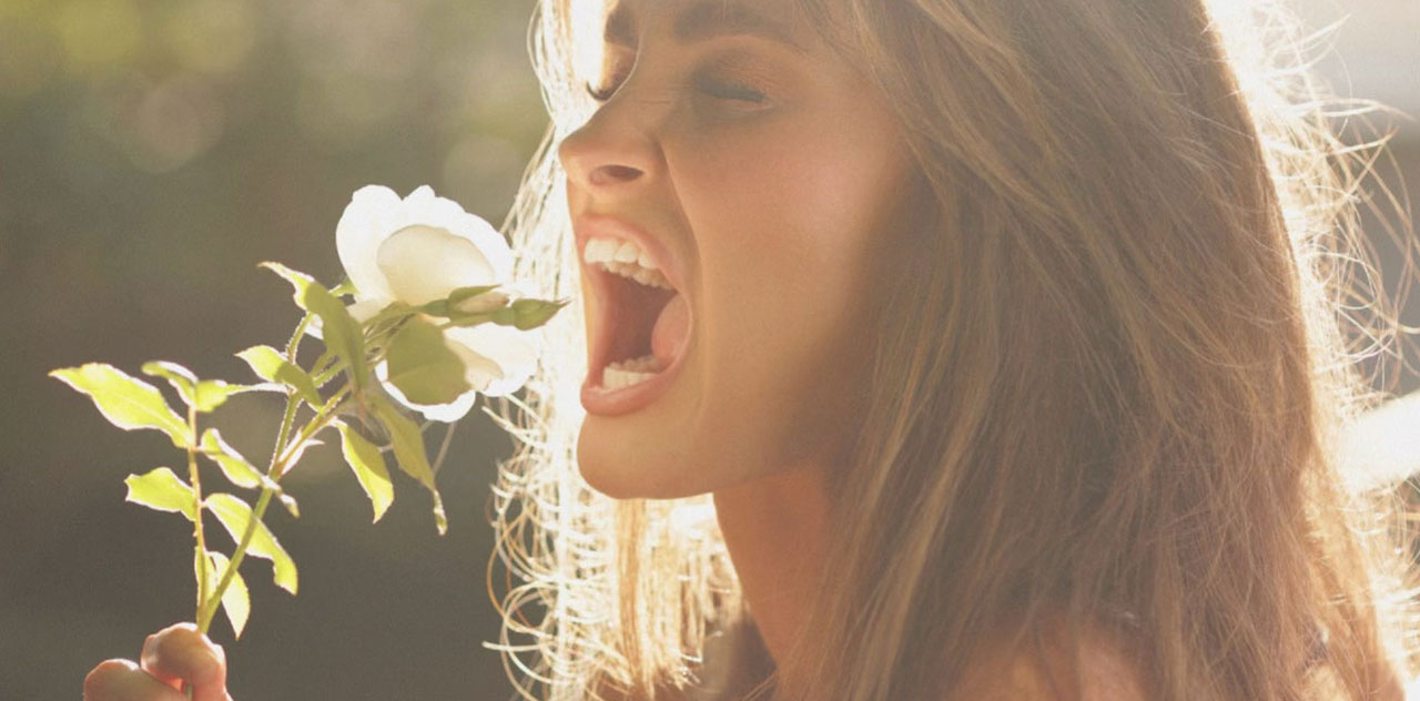 Ellee Duke Overcomes Past Bullies with “fragile” and Gives Her Advice ...